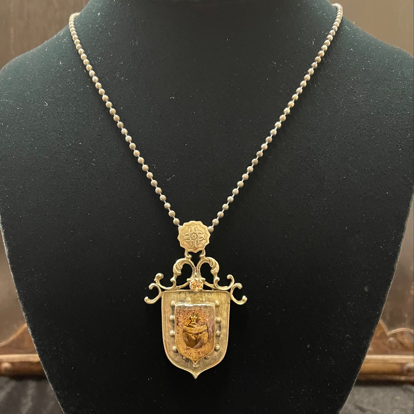 SACRED HEART MEDALLION NECKLACE – Shrine of Hollywood