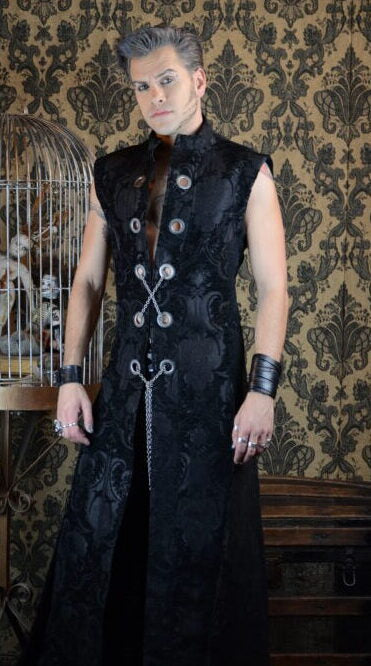 HELLRAISER W/ CHAIN - BLACK TAPESTRY – Shrine of Hollywood